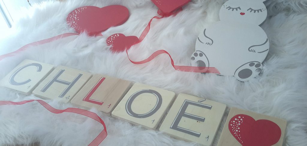 Prénom scrabble Chloé lot de 5 tuiles de lettres décoratives + Coeur